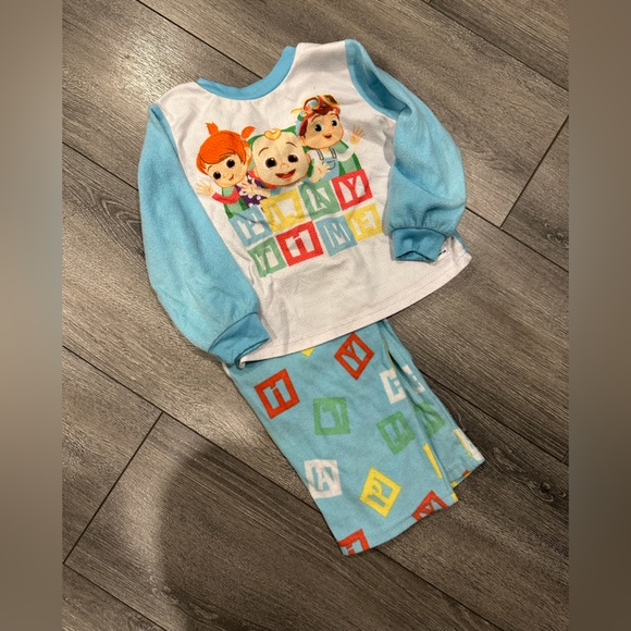 CoComelon | Pajamas | Cocomelon Fleece Long Sleeve Pajamas | Poshmark